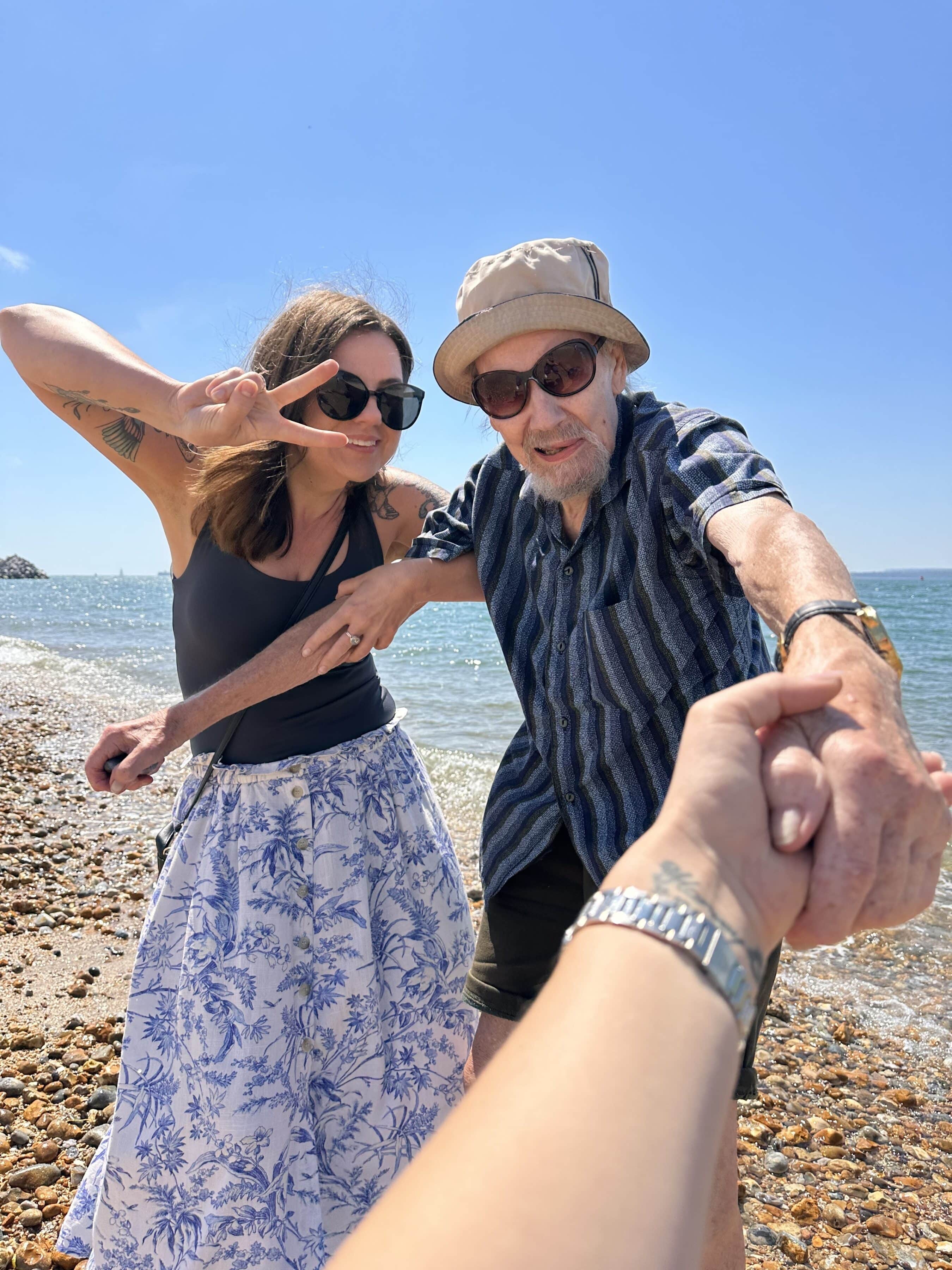 Shannon Court residents enjoy a beach trip - RMBI