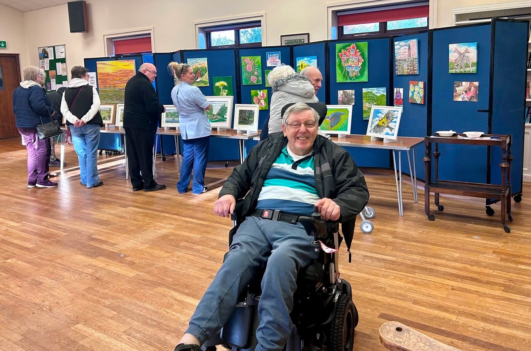 The Tithebarn resident and painter adds a splash of colour for charity - RMBI